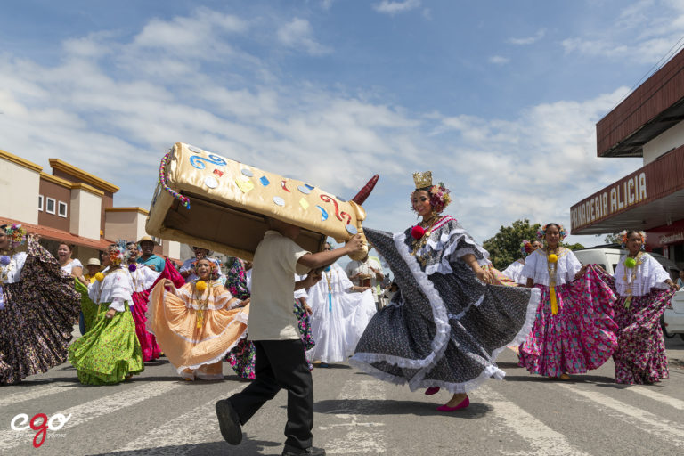 El Torito Guapo está de fiesta - En mi Panama